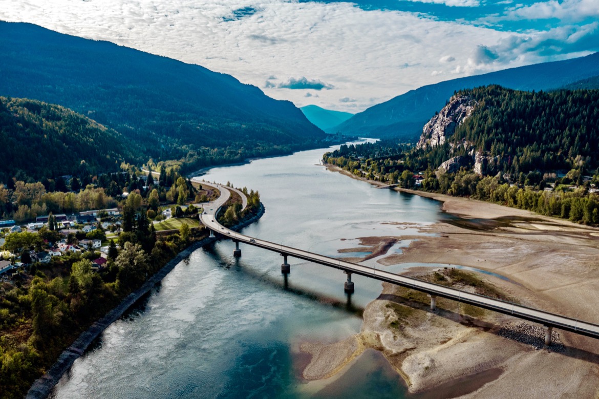 Welcome to Destination Castlegar - The heart of the Kootenays!